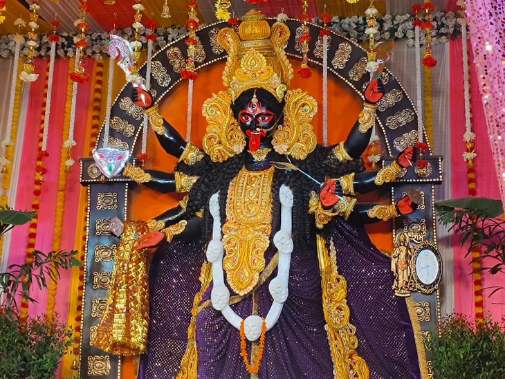 Special worship at Dakshineshwar Kali Temple in Kuchera Bazaar