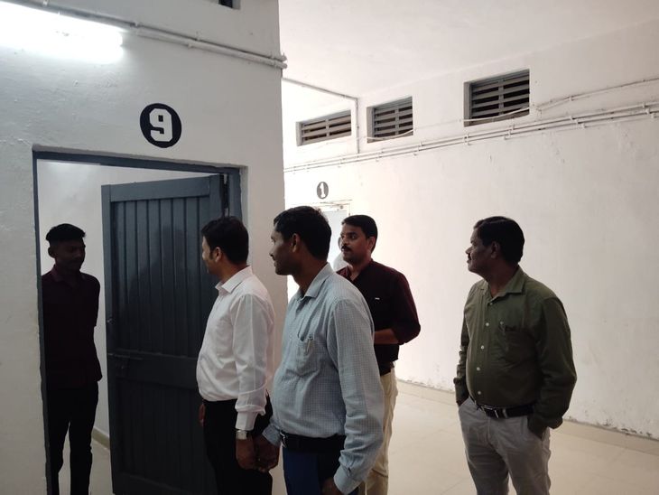 SDM office found empty during commissioner's surprise inspection