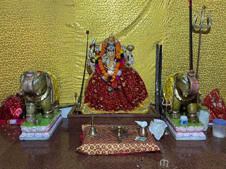 The goddess Akash is seated on Nibla mountain, a replica of Indrayani ...