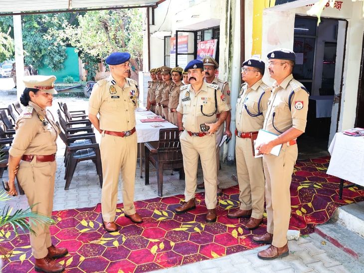 ADG reached the women's police station in Hapur.