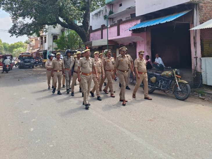 Flag march in Sultanpur for Durga Puja/Dussehra | सुल्तानपुर में दुर्गा ...