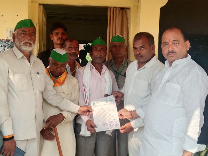 Demand for restoration of train stoppage at Achalda station in Auraiya ...