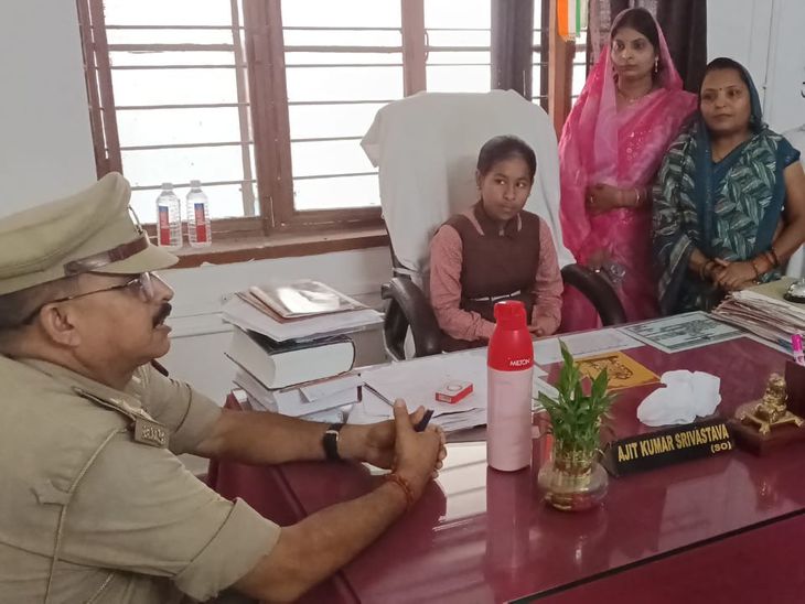 Mission Shakti Roshni Bano became the station head for a day | मिशन ...