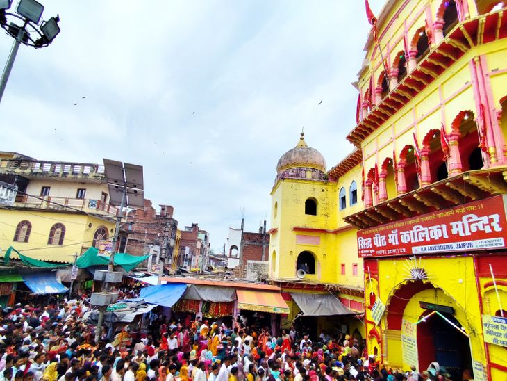 A huge crowd of devotees gathered at the Kalika Temple in Lakhna ...