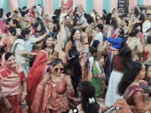Dandiya celebrations in Nagaur, Durga pandals decorated