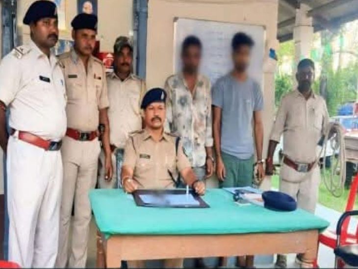 Ladania police station arrested two criminals. | लदनिया थाना पुलिस ने ...