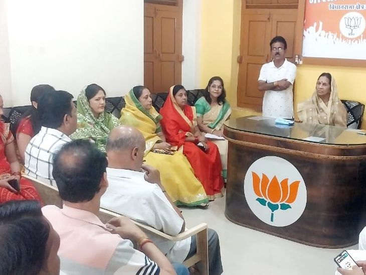 Workshop on Self-reliant India in Sendhwa | सेंधवा में आत्मनिर्भर भारत ...