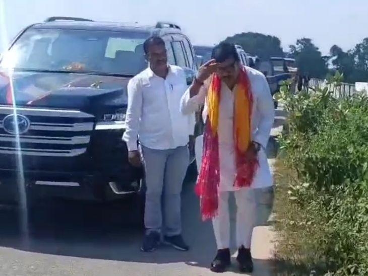 Former BSP MP Atul Rai reached Ghosi | बसपा के पूर्व सांसद अतुल राय ...