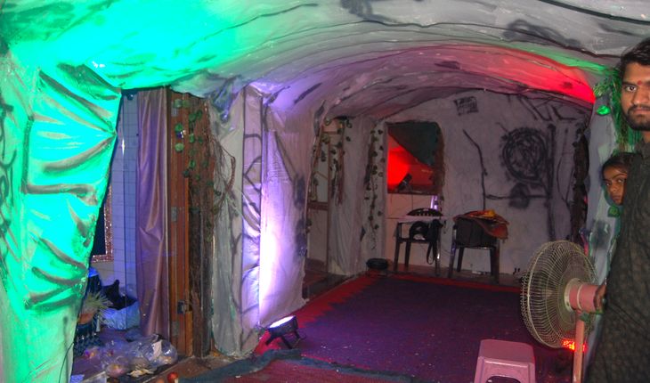Vaishno Devi cave built in Shiv Durga temple
