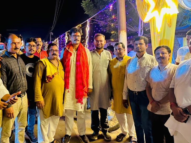 MLA reached Durga Puja pandals of Gosaiganj