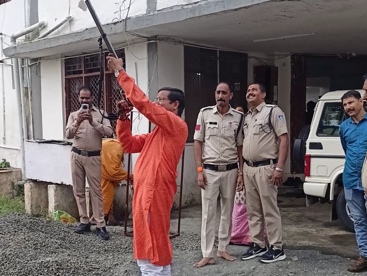 Weapon worship on Vijayadashami in Shujalpur | शुजालपुर में विजयादशमी ...