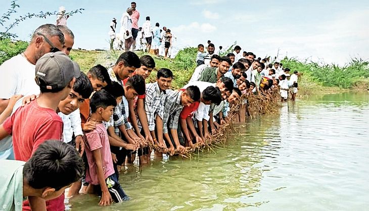 People of Gurjar Harsal clan remembered their ancestors. | गुर्जर हरसल ...