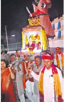 This is the end of all evil; the procession from Ghaseti Mohalla ...