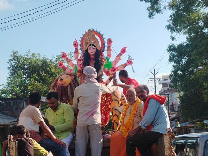 Immersion procession of Maa Durga idol from Gwari village