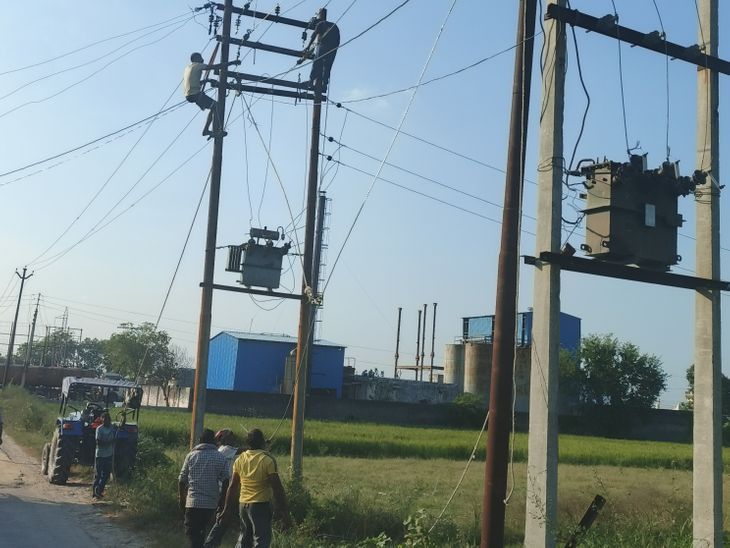 Repair of power line in Daurala | दौराला में बिजली लाइन की मरम्मत: मेरठ ...