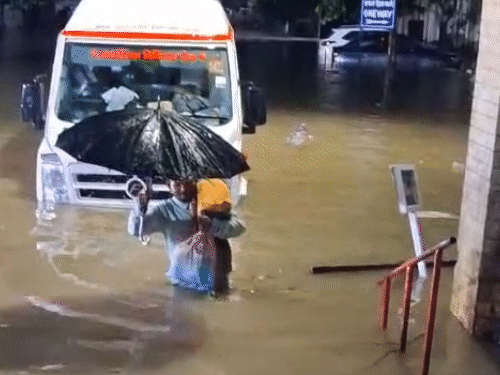 UP Today Rain Alert IMD Lucknow Monsoon Varanasi Prayagraj Gorakhpur ...