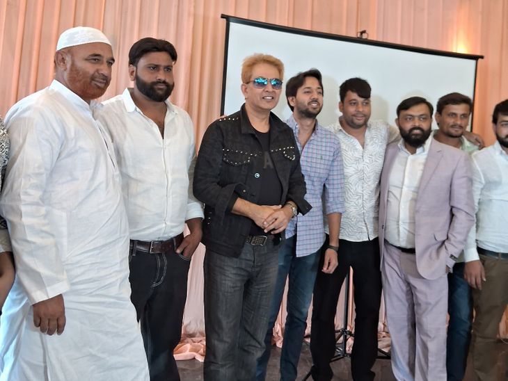 10 FIRs against hairdresser Javed Habib and his son | हेयर ड्रेसर जावेद ...