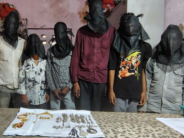 Gang of thieves busted in Phulwari Sharif, 7 arrested