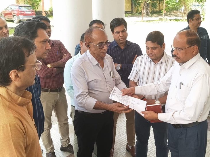 IMA protests against the arrest of Dr. Praveen Soni | डॉ. प्रवीण सोनी ...