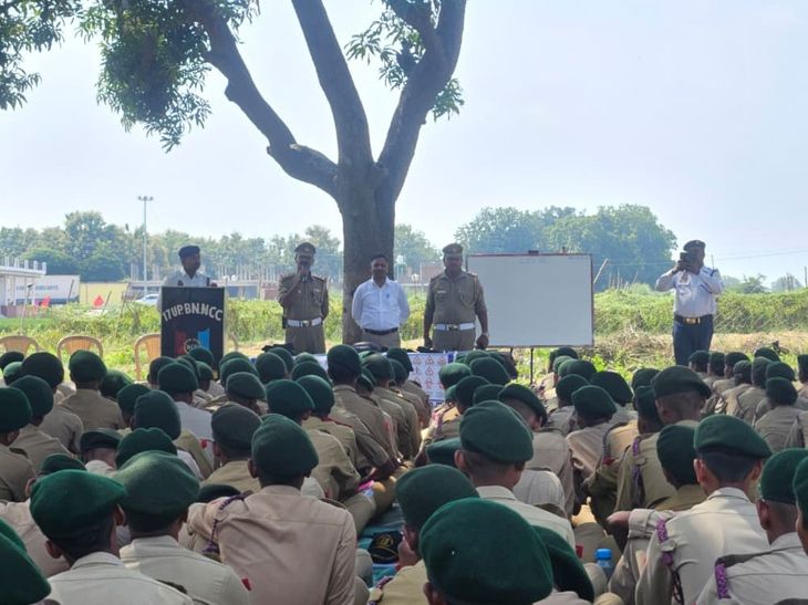 Workshop for NCC cadets in Kaushambi | कौशांबी में NCC कैडेट्स के लिए ...