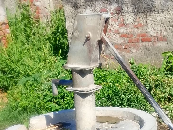 Government tube well in Gaurakhar, Sitapur is out of order | सीतापुर के ...