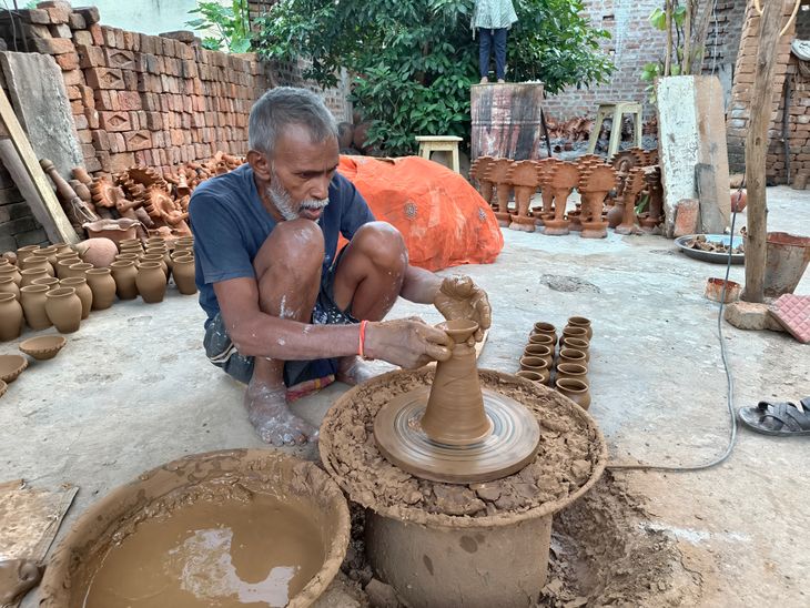 Expensive clay reduced the size of lamps