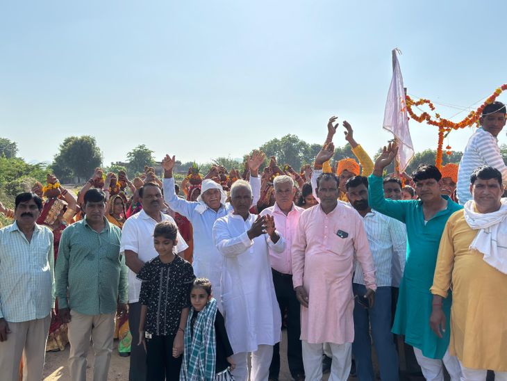 Shyam Baba, idol of Shiva family consecrated in Gothra | गोठड़ा में ...