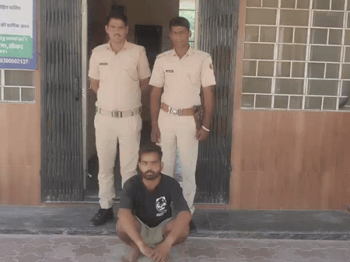 Youth caught with fake Paytm scanner in Khatushyamji