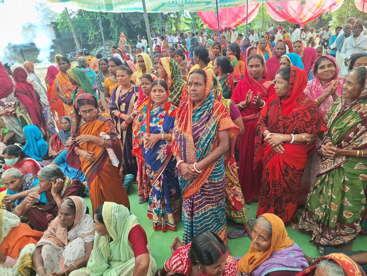 Dr. Raman Singh's birthday celebrated in Aragahi of Ramanujganj ...