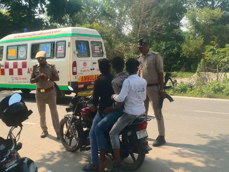 Vehicle checking campaign of Mavai police | मवई पुलिस का वाहन चेकिंग ...