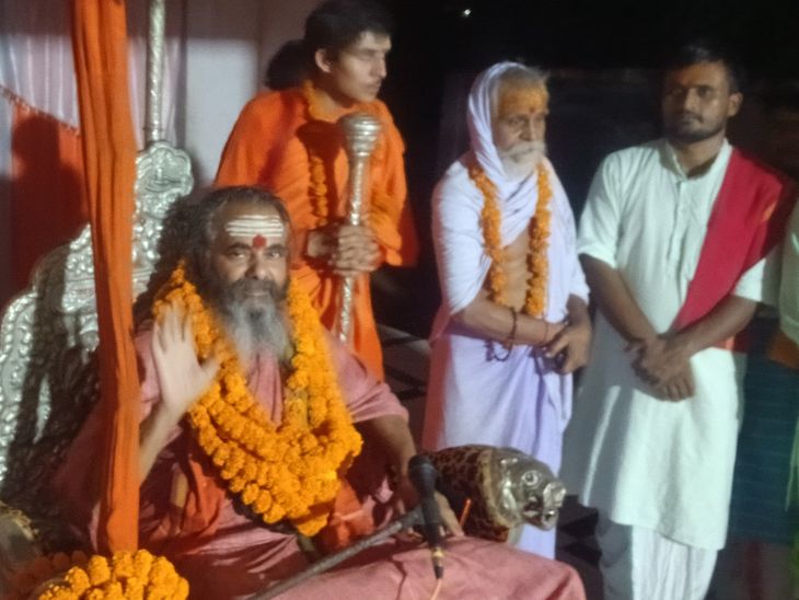 Shankaracharya Narendranand Saraswati reached Jangli Baba Dham ...
