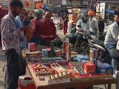 Firecrackers will be sold openly in Alwar market, patrolling team formed