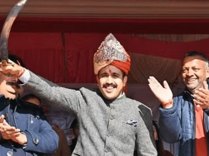 Himachal PWD Minister Vikramaditya Singh | do not address him as Raja ...