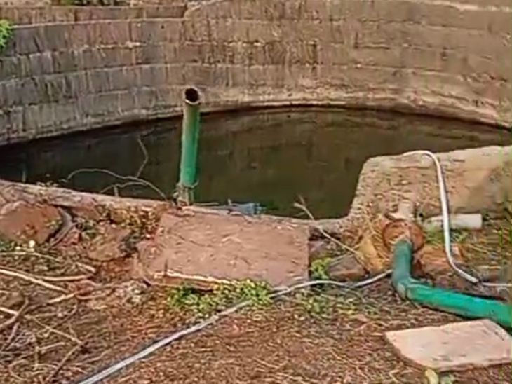 Five electric pumps stolen in three days in Khawasa | झाबुआ में तीन दिन ...