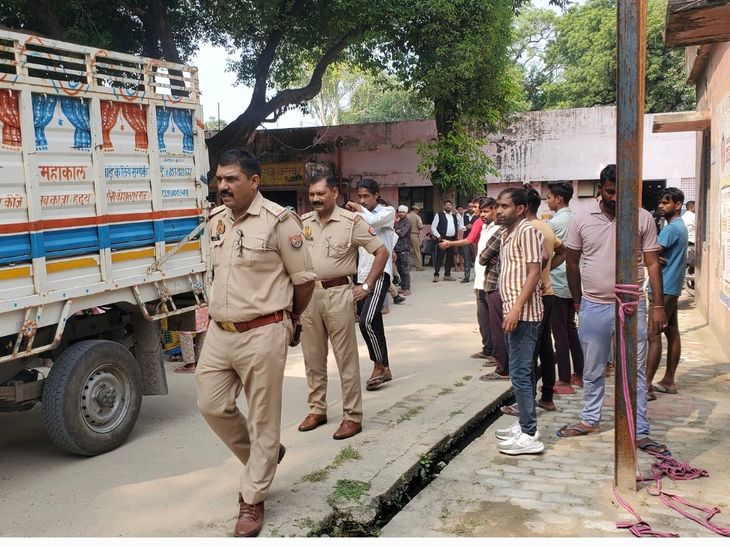 Woman dies after being hit by a dumper in Hasanganj