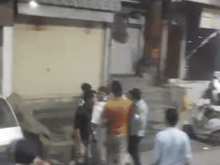 Dispute between Eklavya Gaur and Ganga Pandey supporters