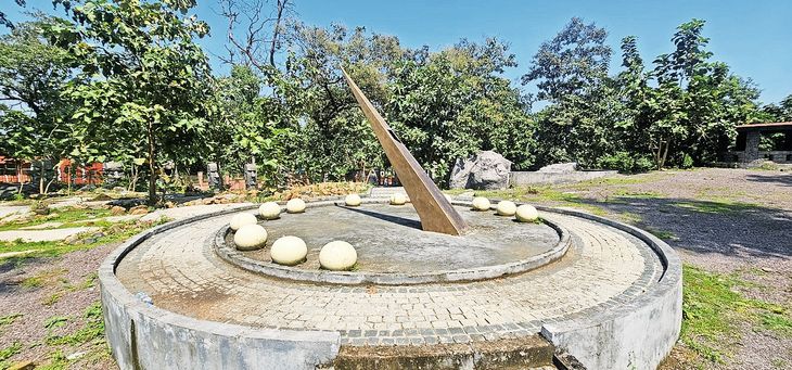 The first sundial... telling time using sunlight