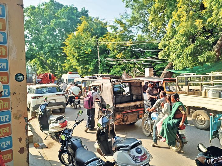 Deepotsav: Deoli Road jammed several times, ambulance stuck... traffic ...