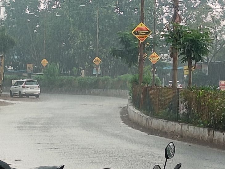 Heavy rain for half an hour in Balaghat on Diwali