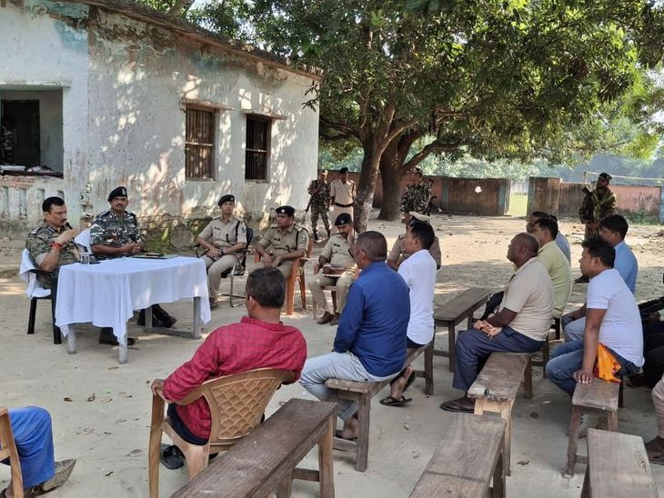 Bagaha SP launched awareness campaign in remote areas | बगहा SP ने ...