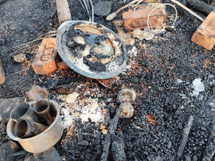 Fire broke out in a house in Puraina on Diwali night