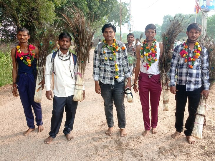 Visiting 12 villages by observing a silent fast, carrying out an ...