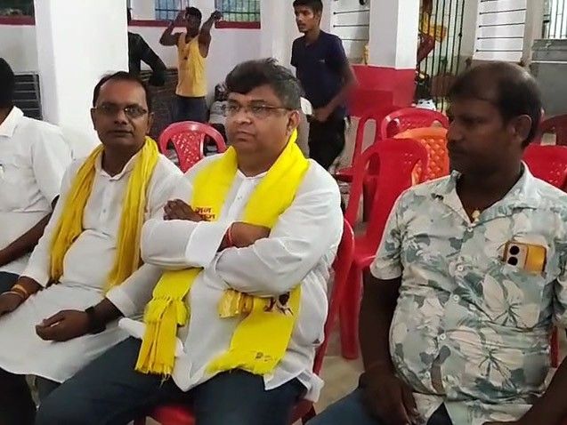 arrah sssembly constituency Jan Suraj Candidate Dr. Vijay Gupta Public ...