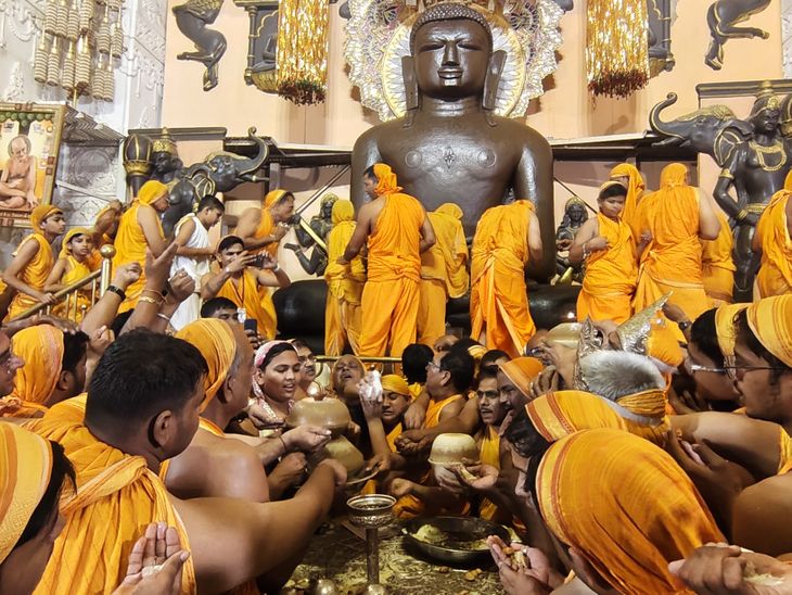 Moksha Kalyan Mahotsav of Lord Mahavir Swami celebrated in Kundalpur ...