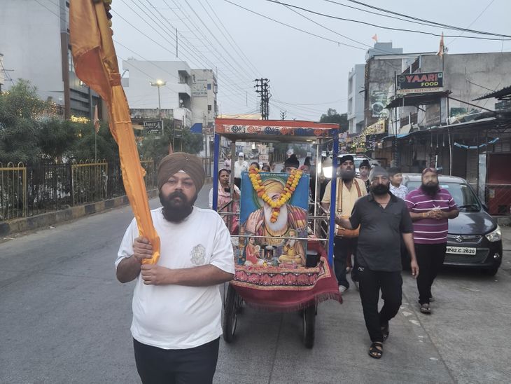 Shujalpur hosts daily morning processions ahead of Guru Nanak Jayanti