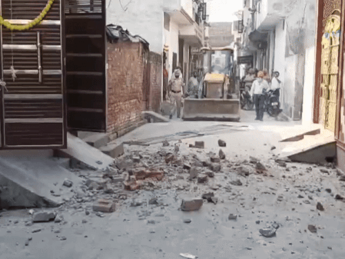 Amritsar Bulldozers demolished house drug smuggler Update