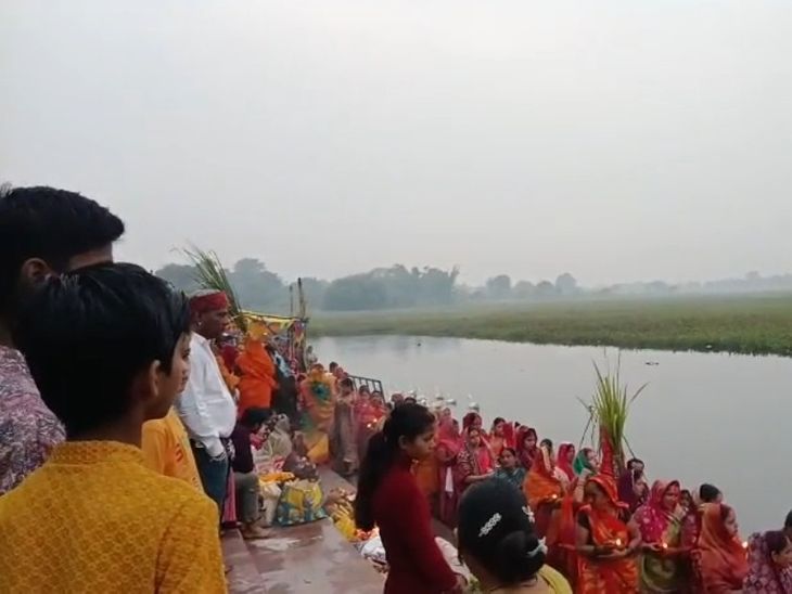 Worship of Chhathi Maa at Sitadwar Lake | सीताद्वार झील पर छठी मां की ...