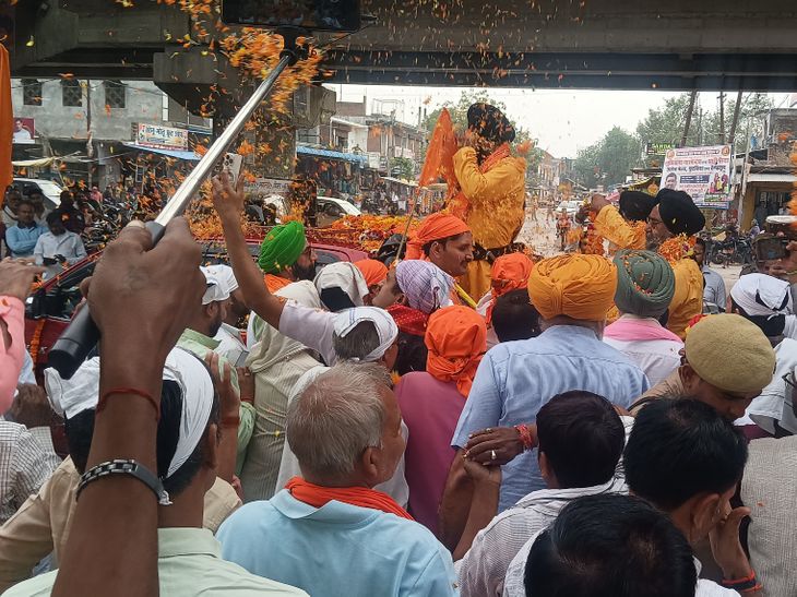 The holy Joda Sahib Yatra going to Patna Sahib reached Bindki