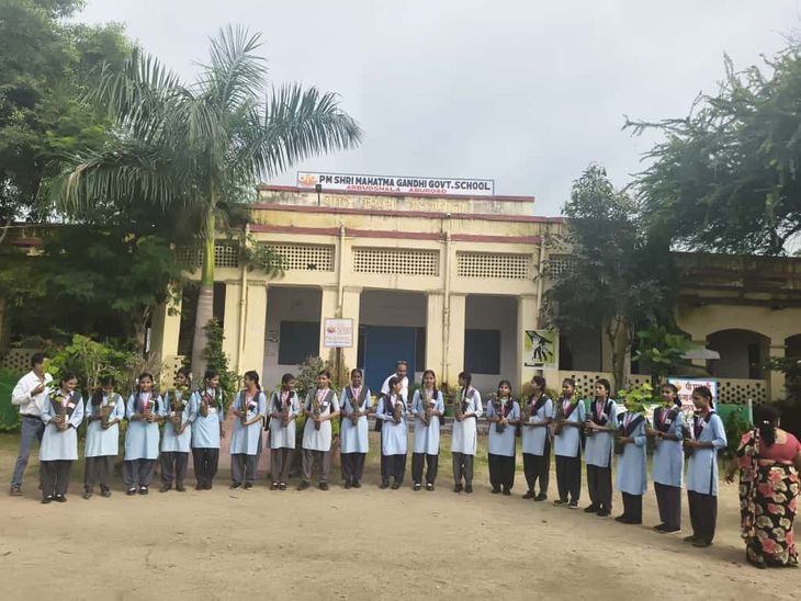 Competitions concluded at PM Shri Mahatma Gandhi School