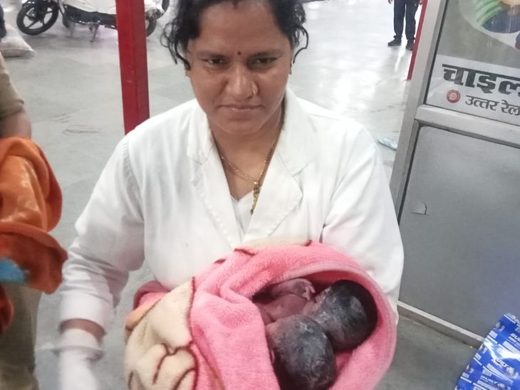 Woman gives birth to twins at Lucknow station, Lucknow, Uttar Pradesh ...